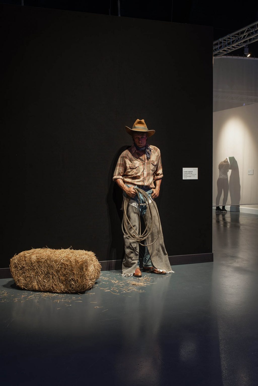 HYPERREALISM SCULPTURE — LOUIS LUYTEN